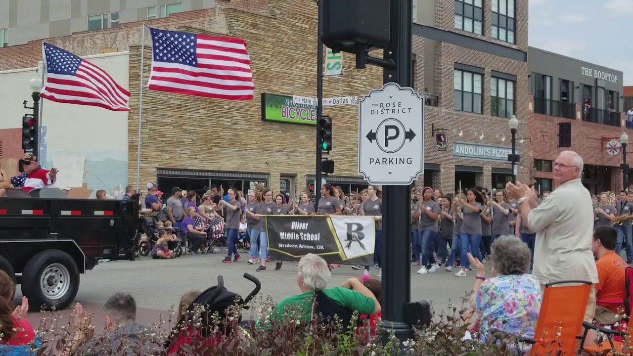Oliver Middle School 2018 Broken Arrow Rooster Day Parade - YouTube
