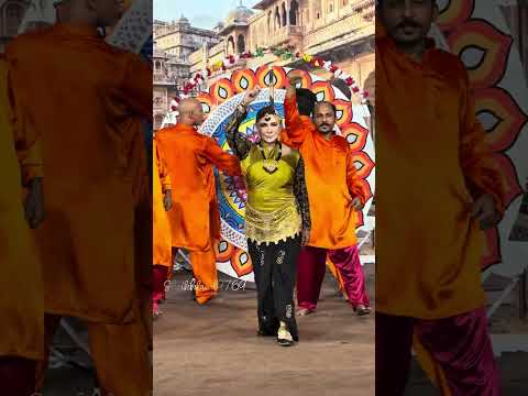 Khushboo Khan (Mera Piya Ghar Aya) Mujra