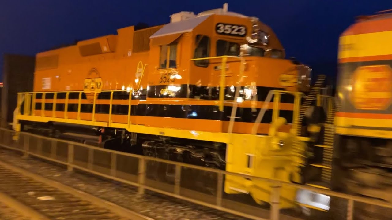 CN Train 394 Aldershot Go Station KCS & GEXR lash up - YouTube