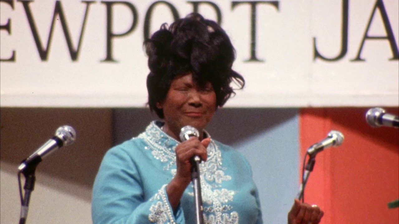 Mahalia Jackson - "Elijah Rock" from "Louis Armstrong at Newport 1970 ...