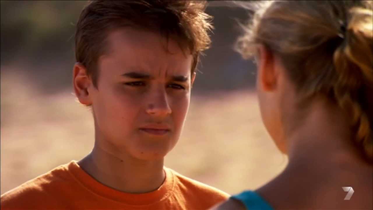 Jett & Nina II 5756 Kiss - YouTube