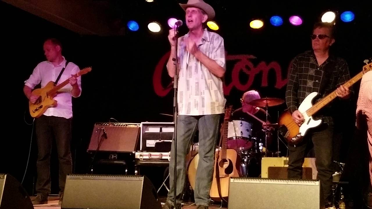 Ted Roddy rockin' Antone:s Austin - YouTube