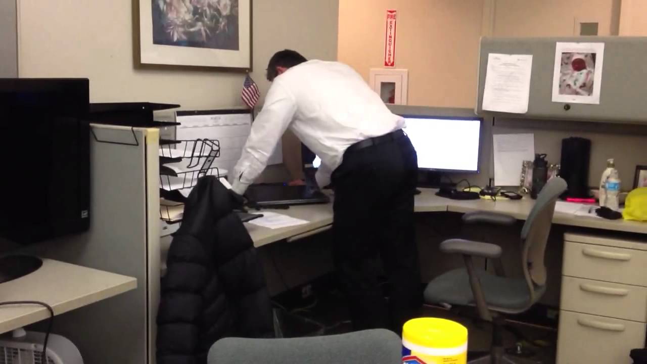 Change laptop lock code prank - YouTube