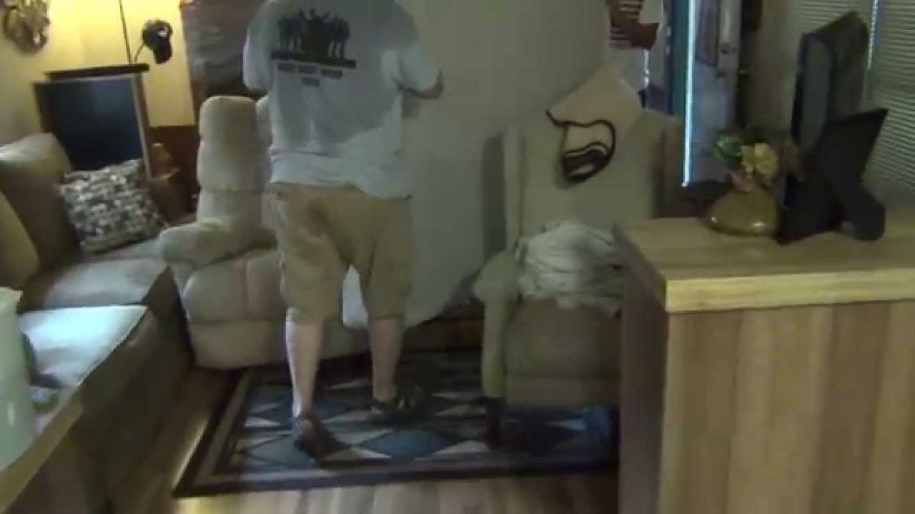 Kelly Butt Crack Sweat Youtube