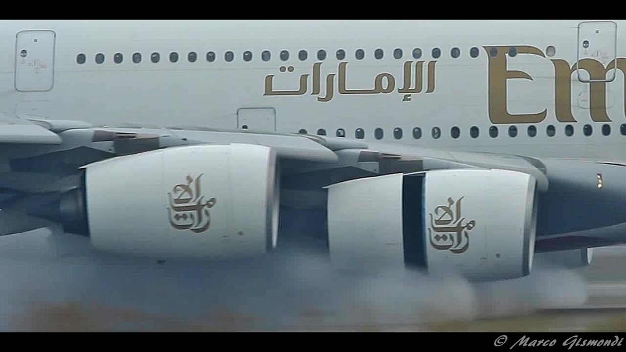 CAUTION! WET RUNWAY!! Airbus A380 awesome water spray landing! - YouTube