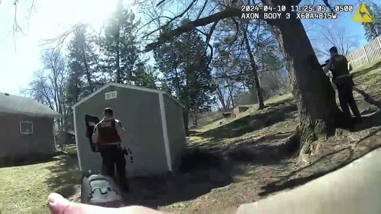 Armed Stand Off With Suspect Wearing Body Armor - YouTube