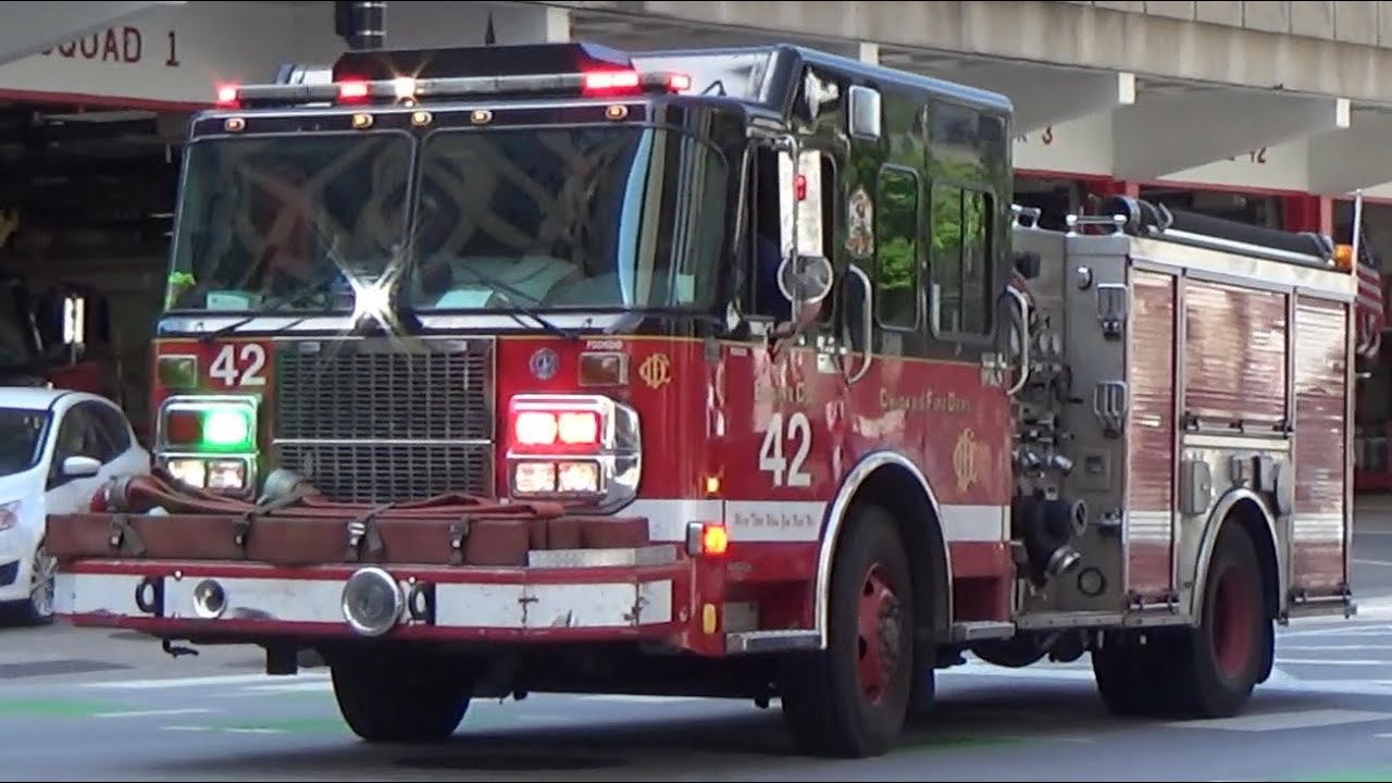 Chicago Fire Department Engine 42 & Ambulance 42 Responding - YouTube