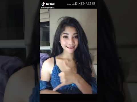 Gadis indo pamer dada gede