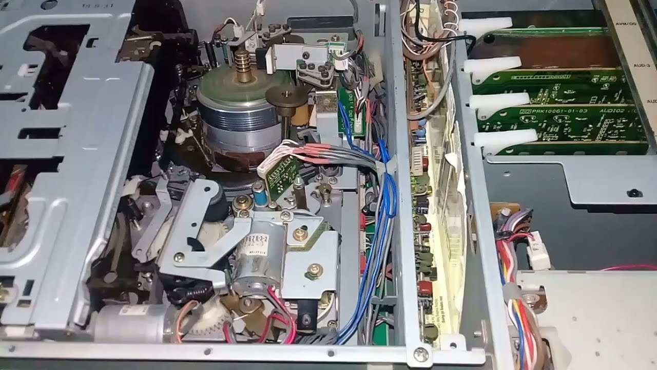 Compact VHS Tape Loading - YouTube