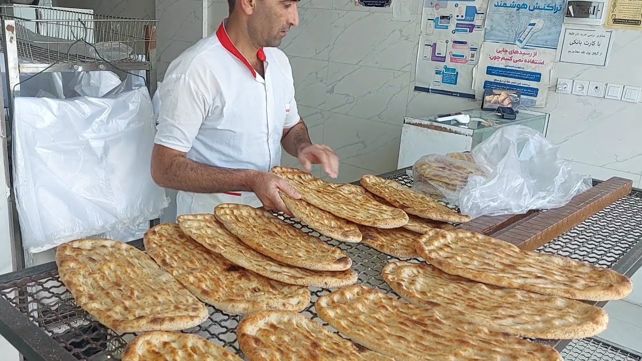رBaking whole grain Berber bread: variety of Berber bread in Iranian ...