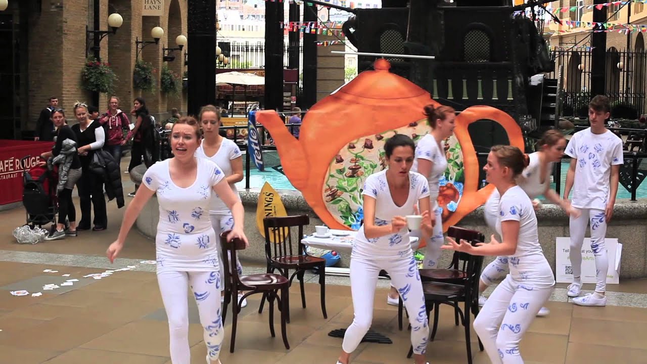 London Bridge Live Arts 2012 - YouTube