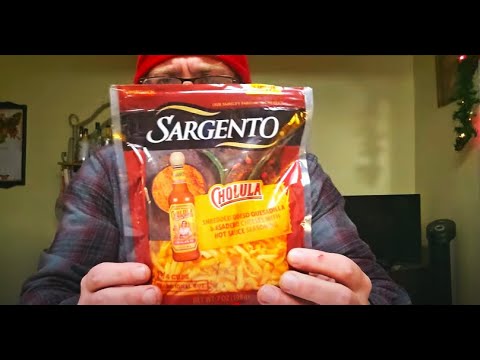 CHOLULA CHEESE BLEND NACHOS - YouTube