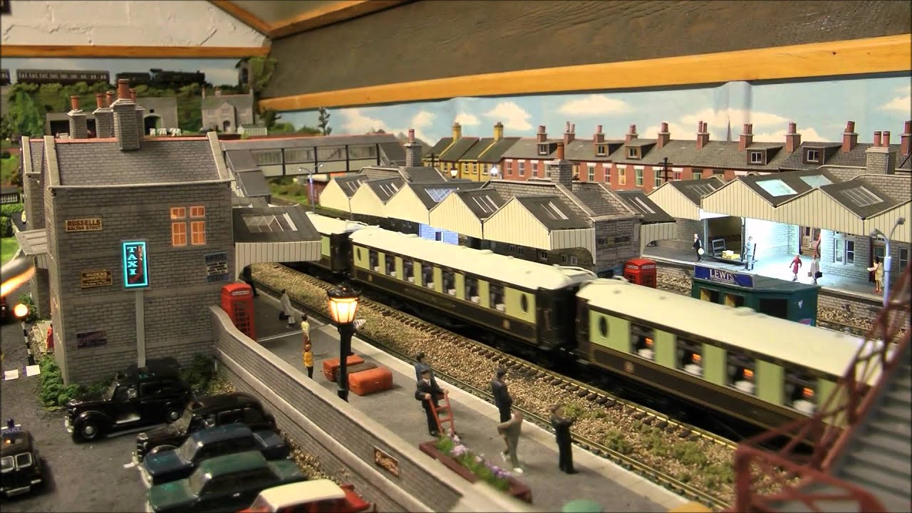 DAVE`S MODEL RAILWAY CLASS 20`s DOUBLE HEADER - YouTube