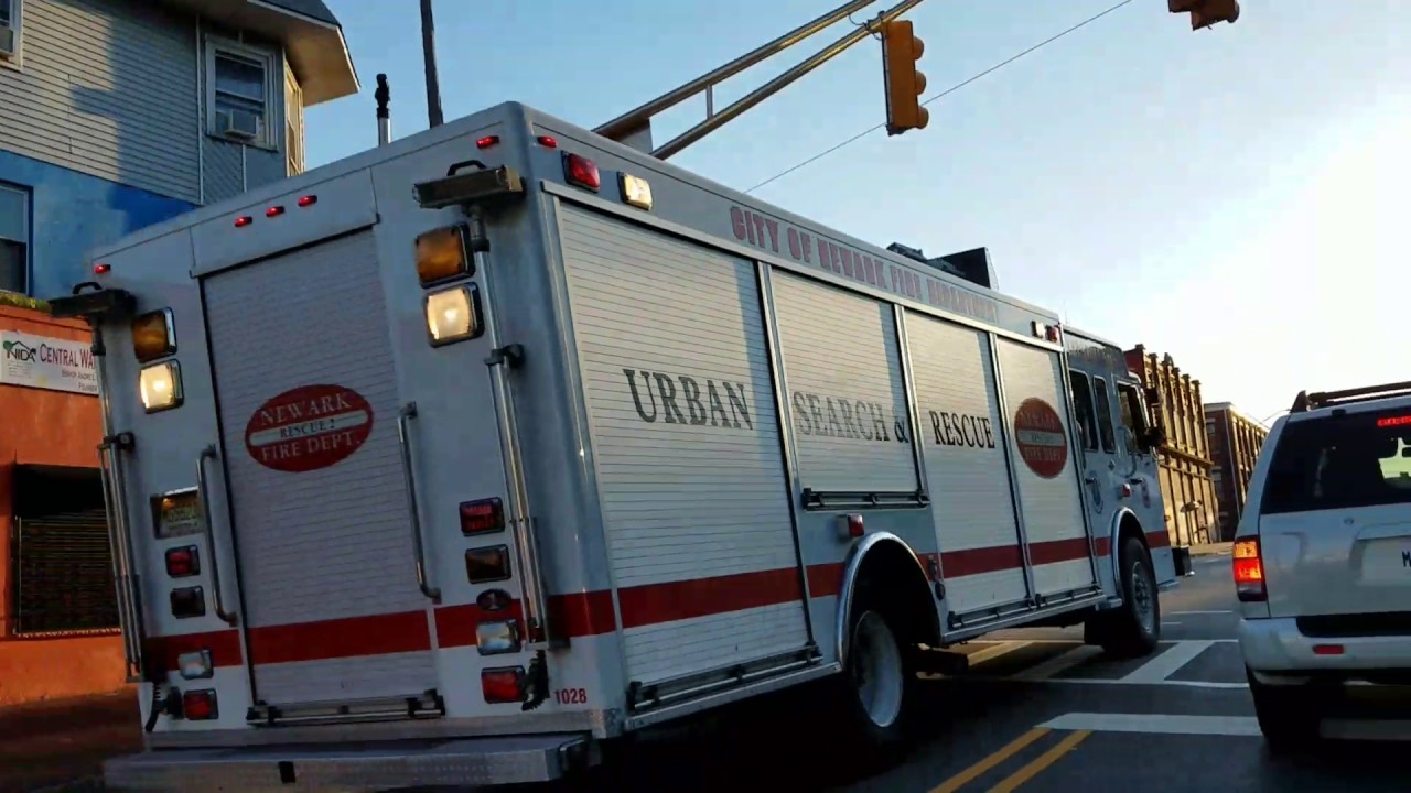 RARE Newark Fire Department Rescue 2 Responding 6-1-17 - YouTube