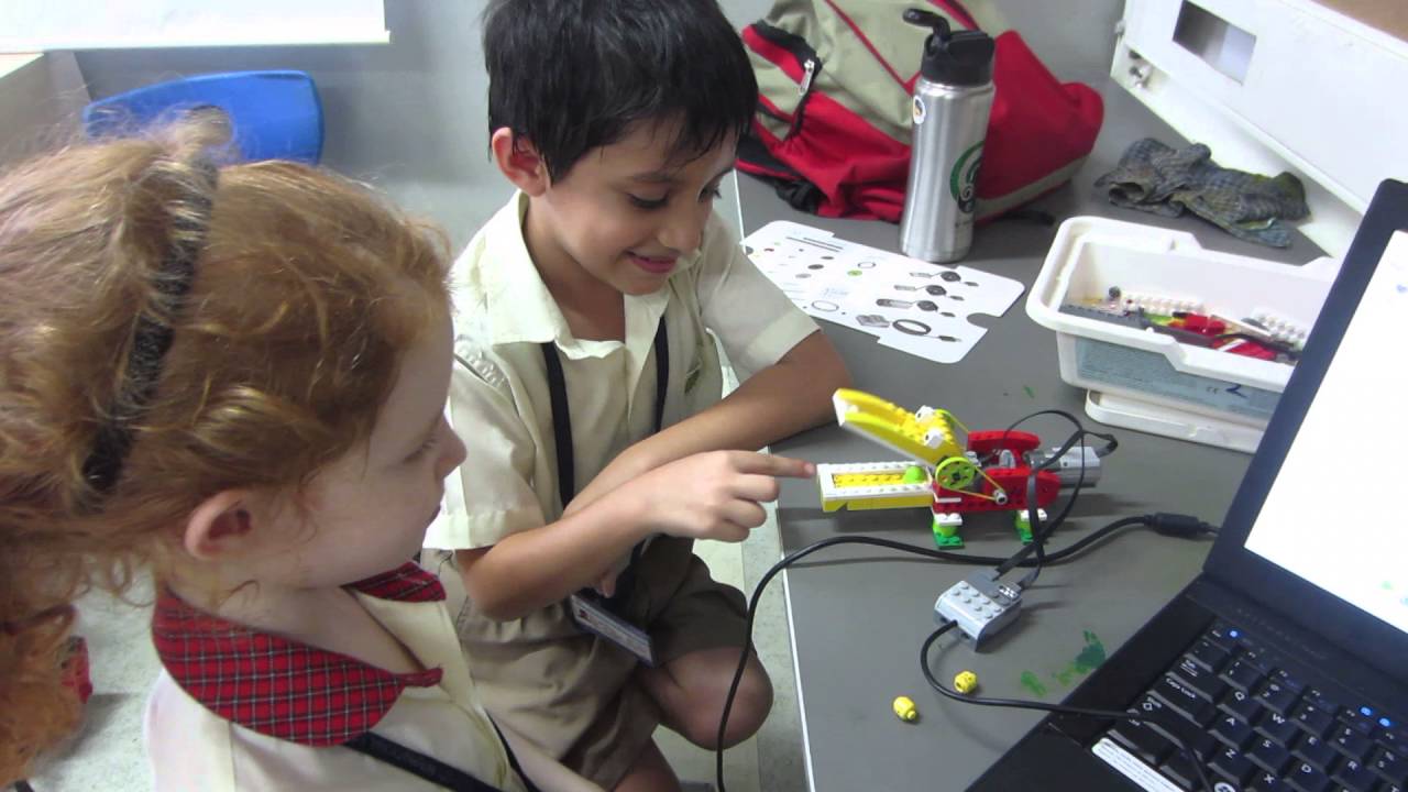 Futurite WEDO-Robotics classes at South City International School - YouTube