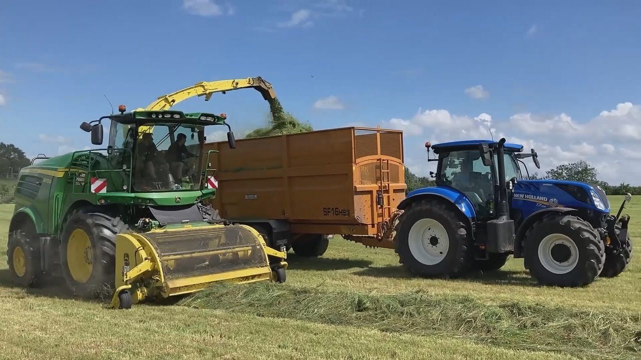 New Holland T7.210, John Deere 6930 and Massey Ferguson 7620 - Ball ...