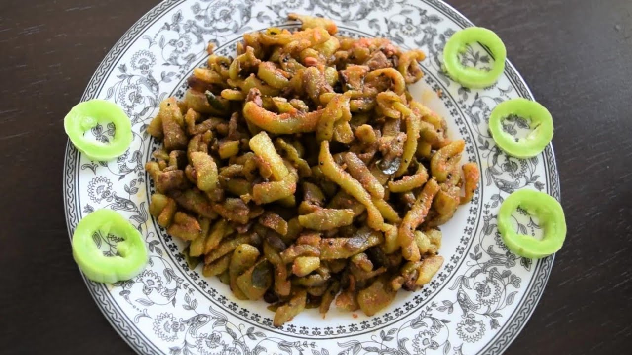 Potlakaya Fry Recipe | పొట్లకాయ వేపుడు | Snake Gourd Fry in telugu ...
