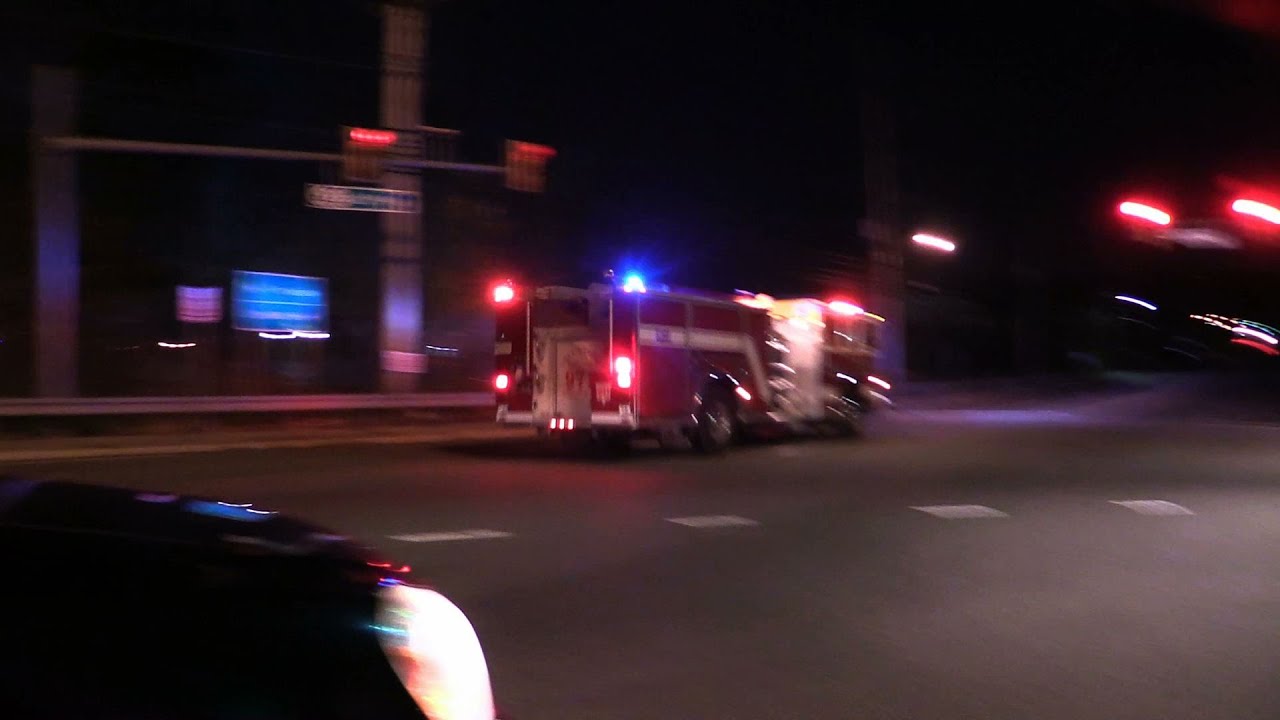 Totowa NJ Fire Department Engine 971 Responding and Engine 973 Dropping ...