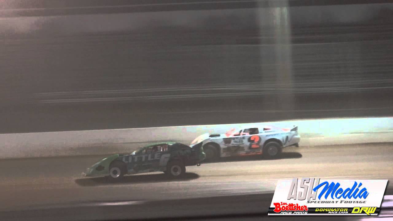 Super Sedans: Jarrod Harper Last Lap Pass - Carrick Speedway - YouTube