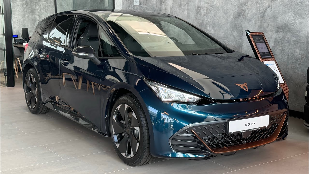 CUPRA Born e-Boost Advantage Edition 59kWh 231 KM, kolor Aurora Blue ...