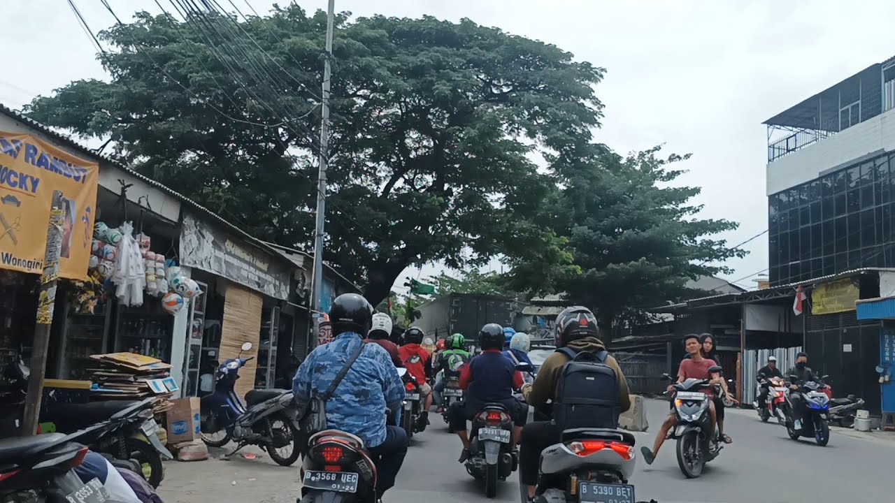 Beginilah Suasana Hari Ini / Jalan Raya Teluk Gong Penjaringan Jakarta ...