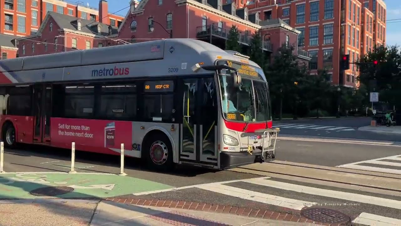 Buses in Washington DC, USA 2022 - YouTube