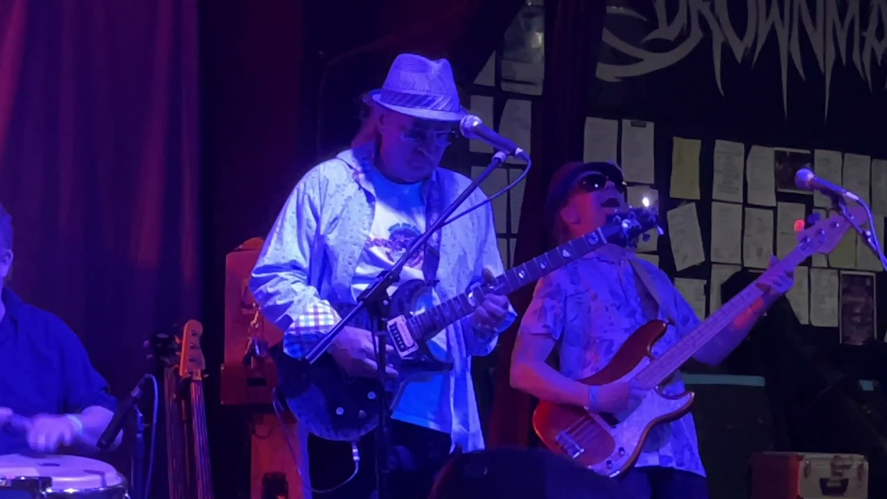 Moon Daddy Band Santana Tribute Live at Tony V’s Garage 6/4/21 - YouTube