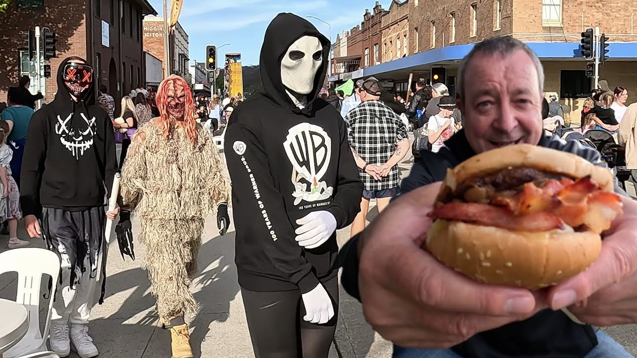 Lithgow Halloween & Hamburger With The Lot From Dennis Seafood - YouTube
