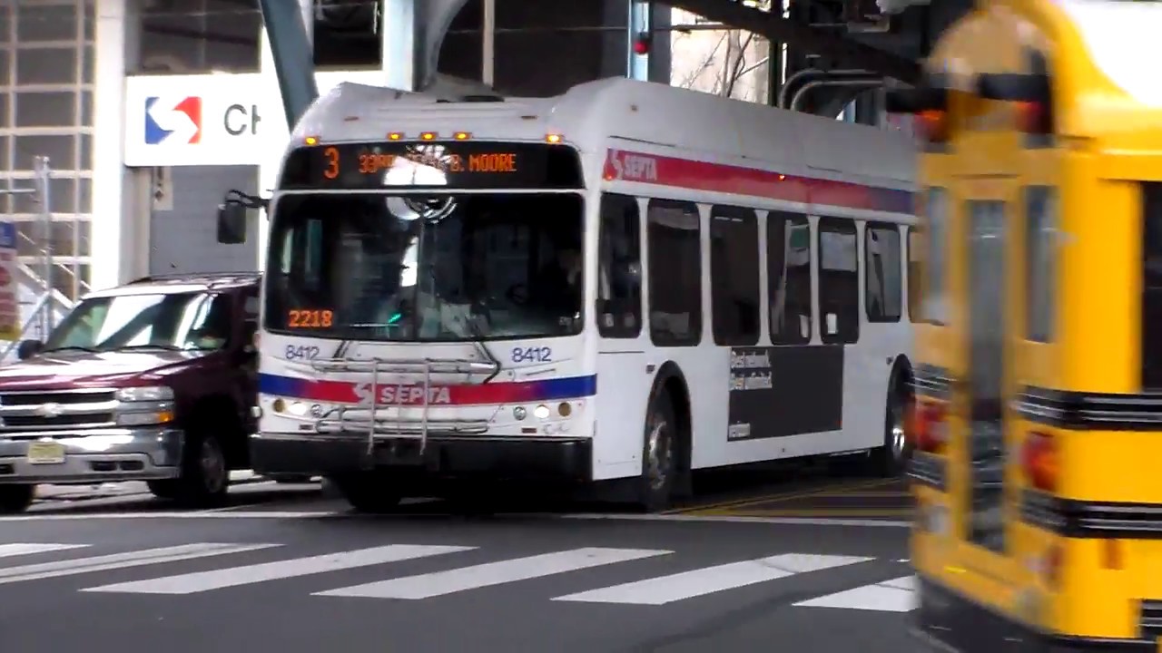 SEPTA BUS: HYBRID NEW FLYER DE40LFR 8412 ON ROUTE: 3 - YouTube