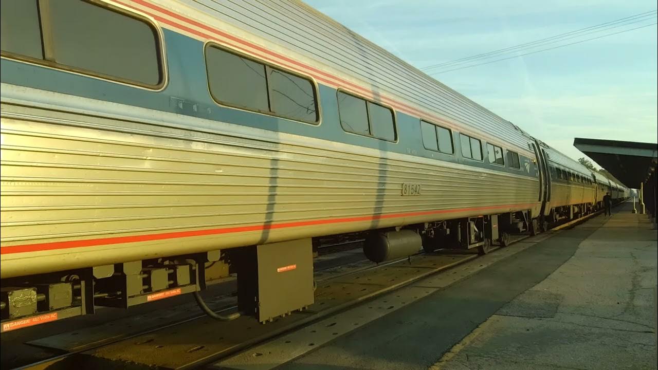 Amtrak Northeast Regional Train #88 arrives Northbound into Petersburg Amtrak Station - YouTube