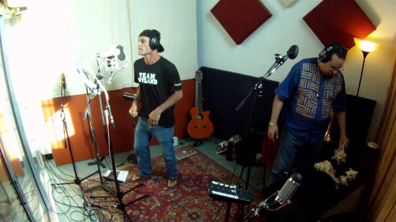 Wyland Blues Planet Band - Little Ocean Pearl - YouTube