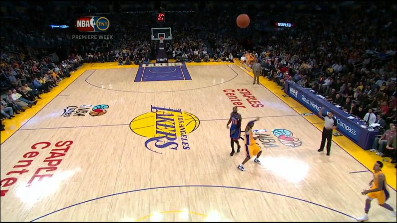 Kobe's deep 3 pointer and 1 against Knicks - YouTube