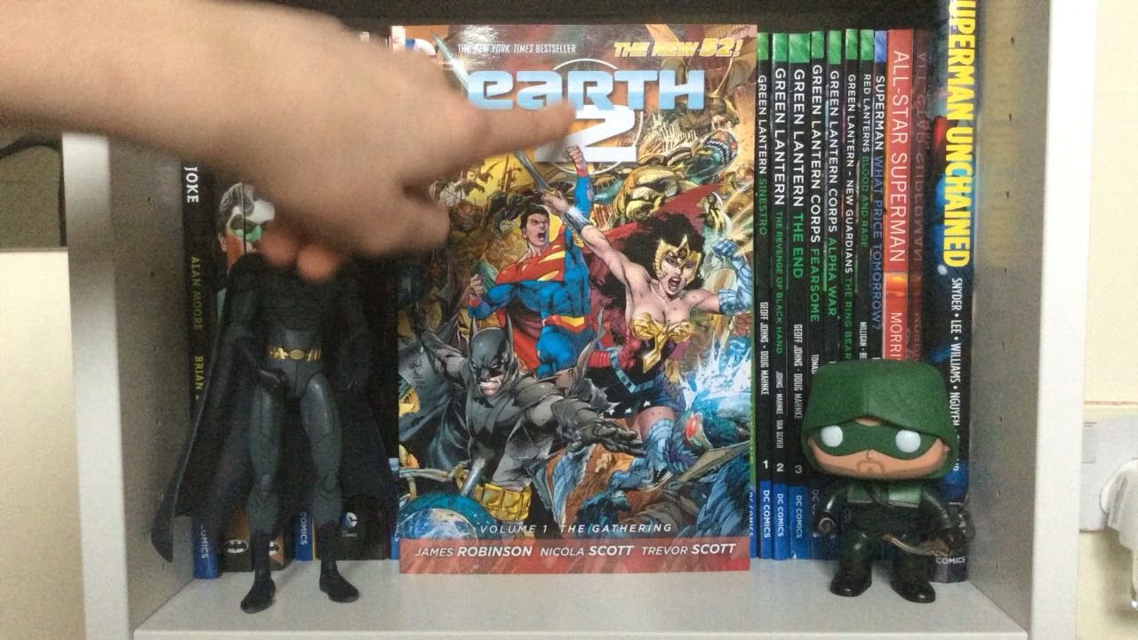 Earth 2 Volume 1 (The Gathering ) New 52 review - YouTube