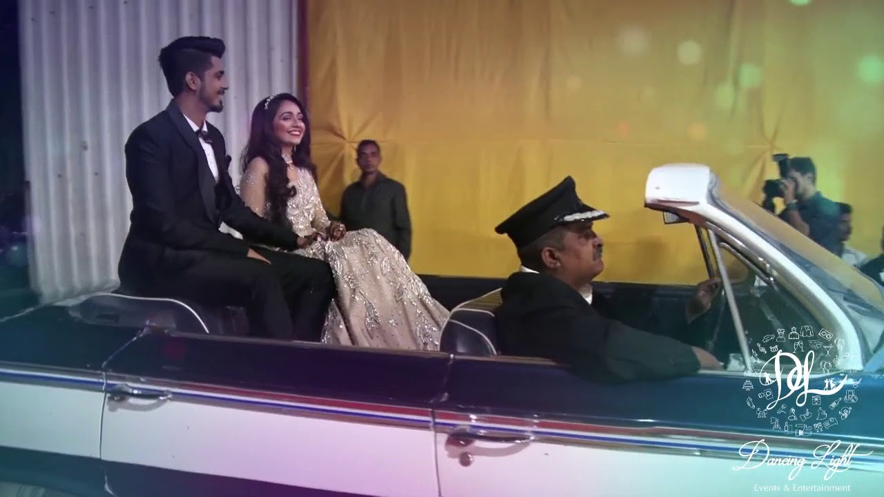 Vintage car entry/bridegroom/reception entry/dancinglight - YouTube