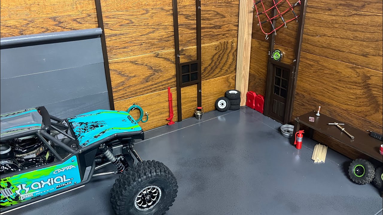 RC Garage - Troubleshooting Axial Capra Dig and Shop Tour - YouTube