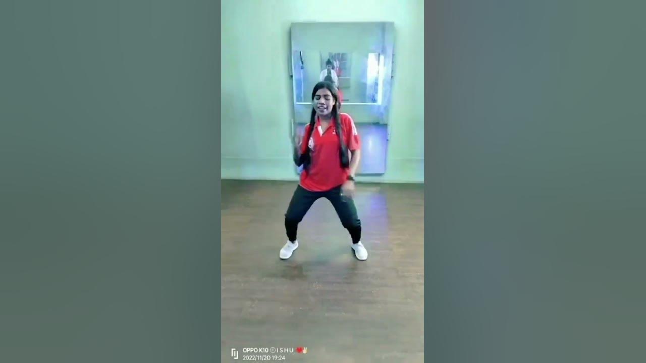 College ki ladkiyon || Bish khanna | dance class video || #bish #youtube - YouTube