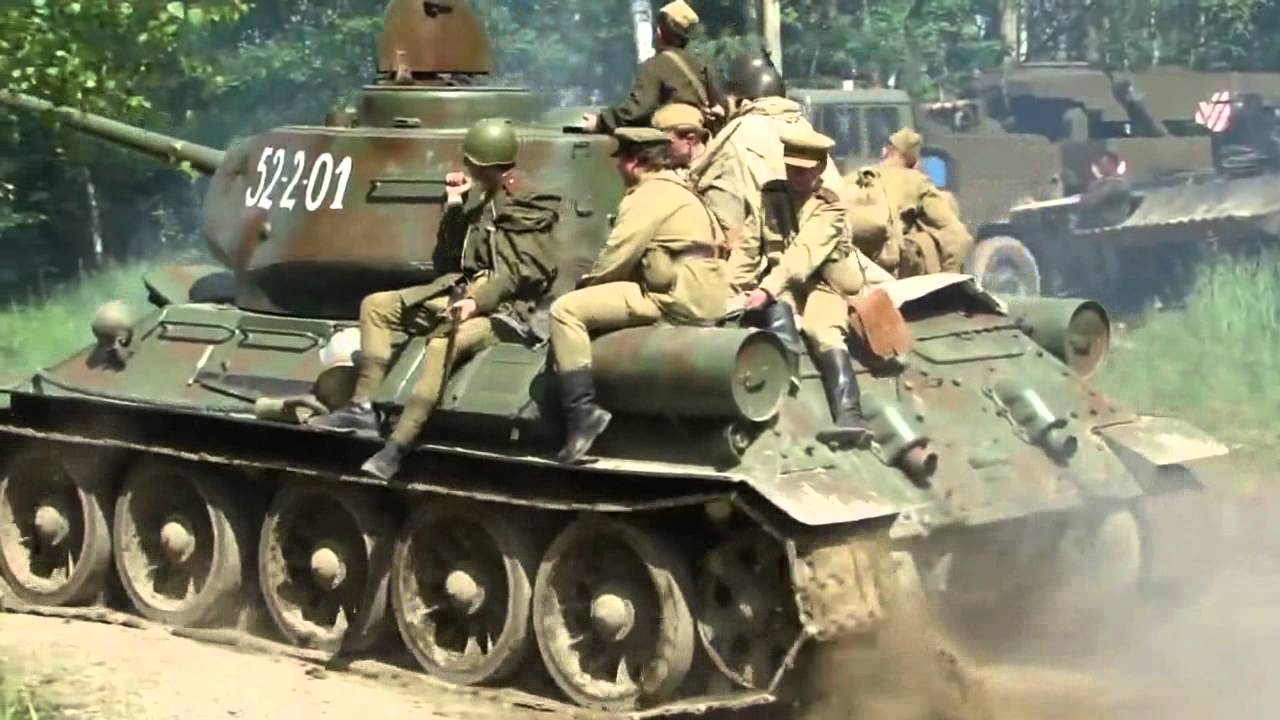 Great sounding tank diesel engine - YouTube