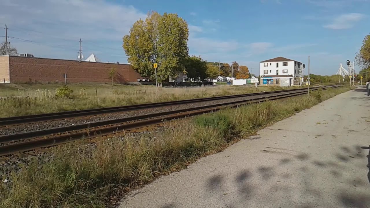 CN Train 2501 Ingersoll Ontario - YouTube