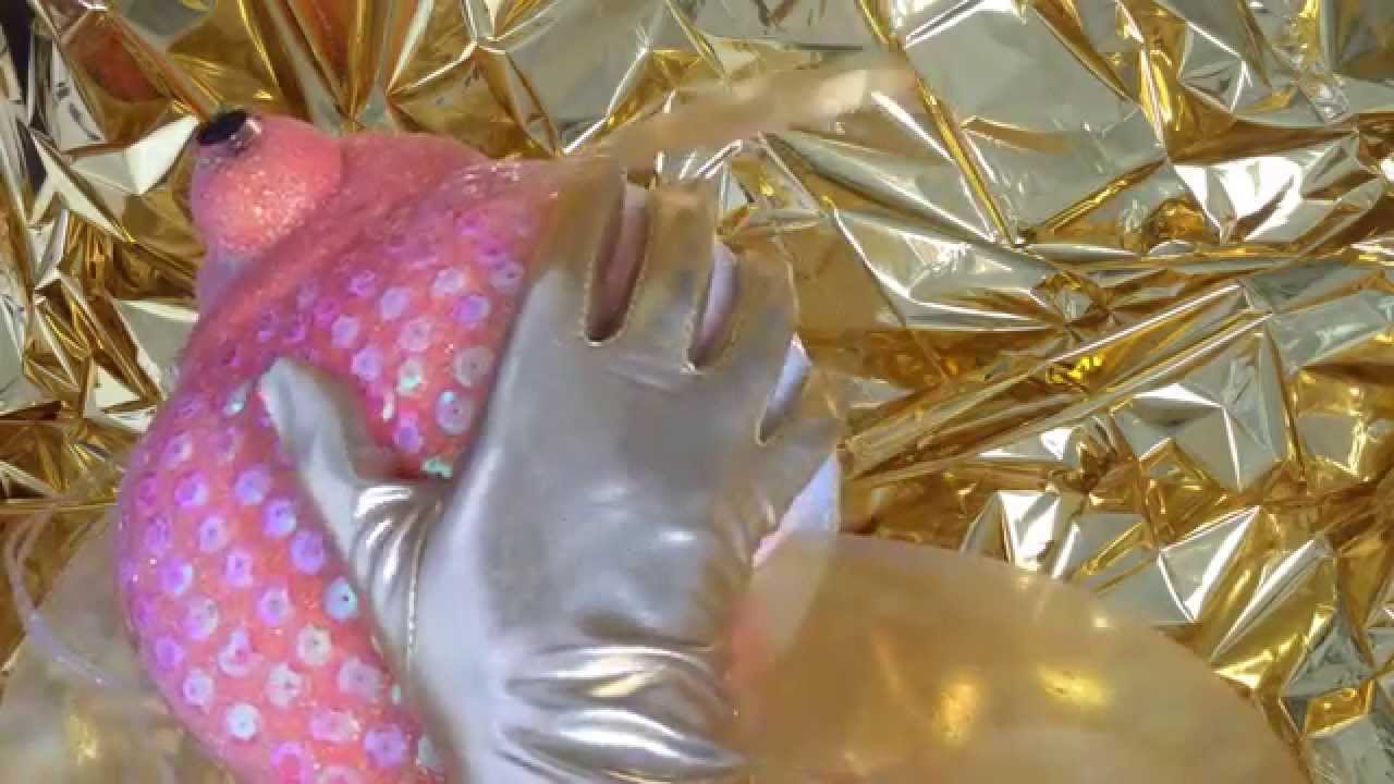 Gloves so shiny (-‿ ☀) ♥ brushing and whisper [[ ASMR ]] - YouTube