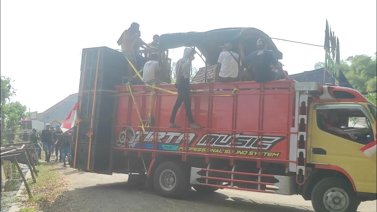 Karnaval Sound Sistem Memutari Desa|| Horeggggg || menit 3 Bikin Dada ... Karnaval Sound Sistem Memutari Desa|| Horeggggg || menit 3 Bikin Dada ...