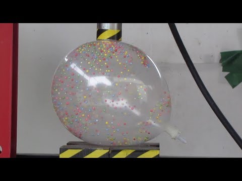 発泡ビーズ入り風船 VS 油圧プレス機 /【EXPERIMENT】Confetti Balloons with Hydraulic press ...