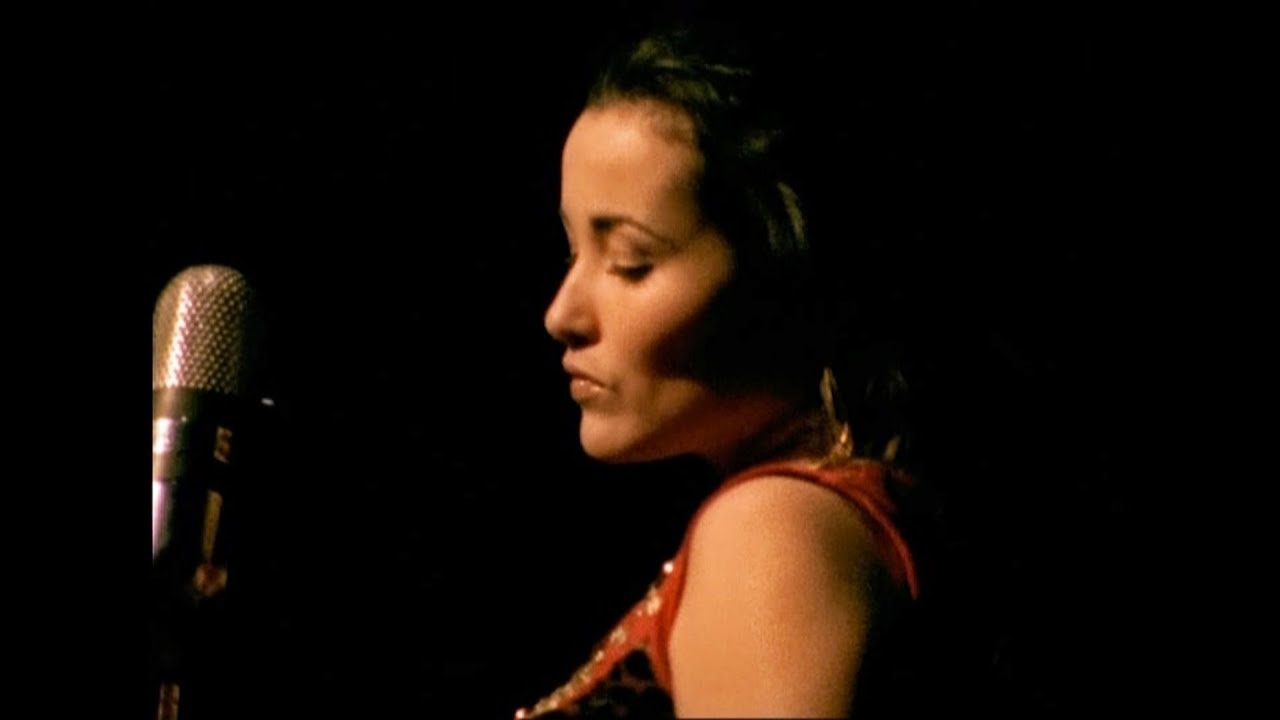 Birgit Schuurman - I Know (Official Video) - YouTube