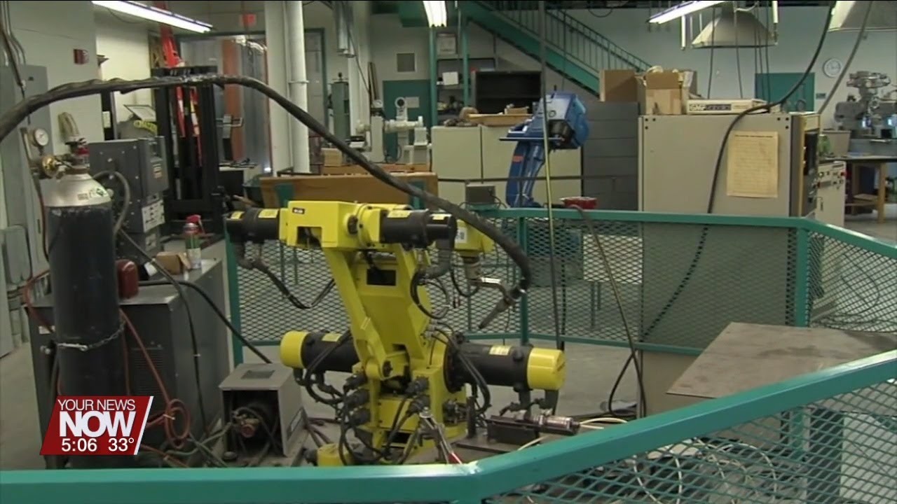 rhodes-state-college-offering-free-stem-programs-for-middle-and-high