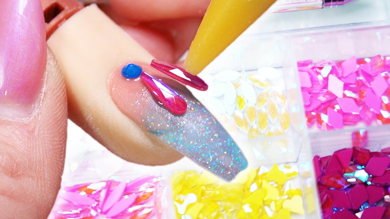 Summer Flower Rhinestone Design | Tips & Tricks for XL Rhinestone ...