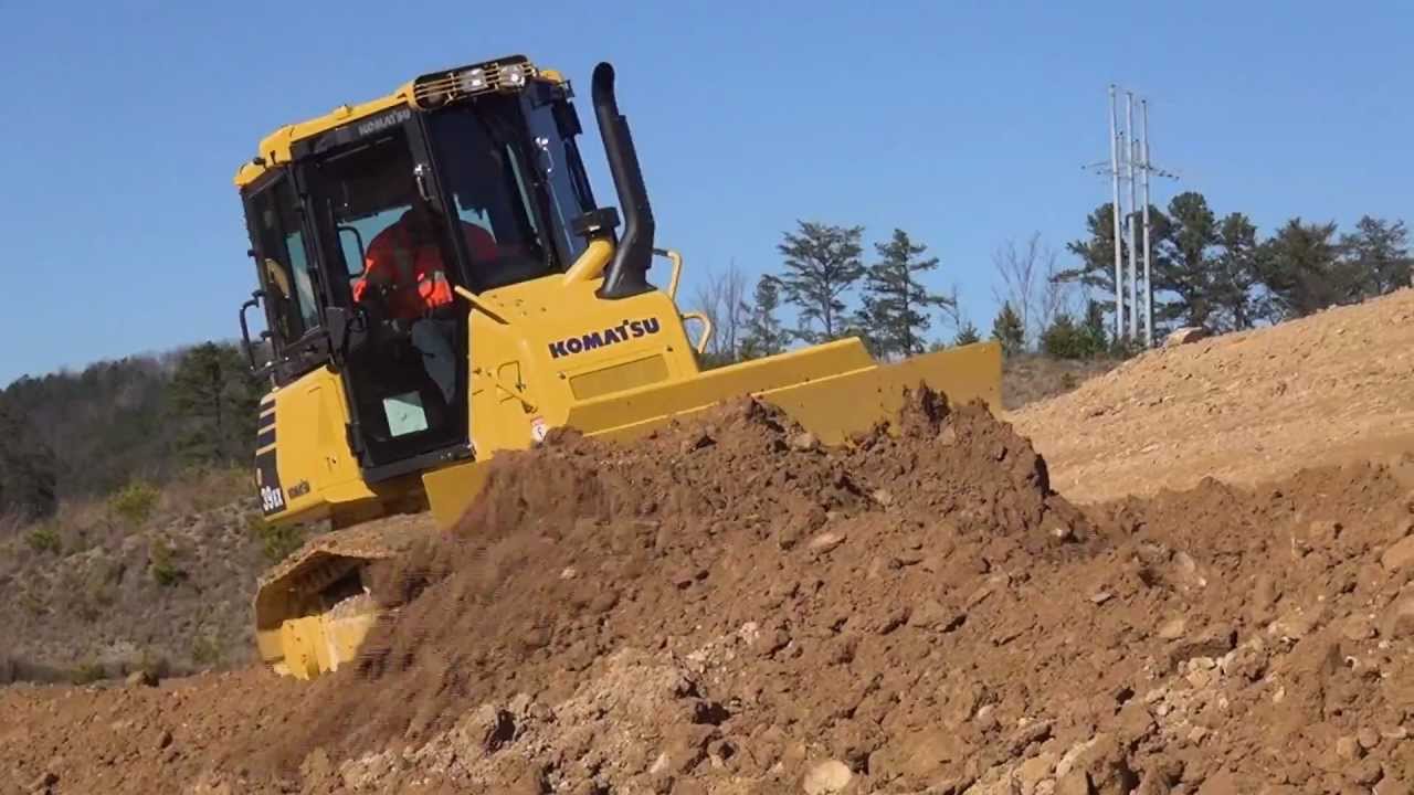 Komatsu D39EX-23 Tier 4 Interim Crawl Dozer - YouTube