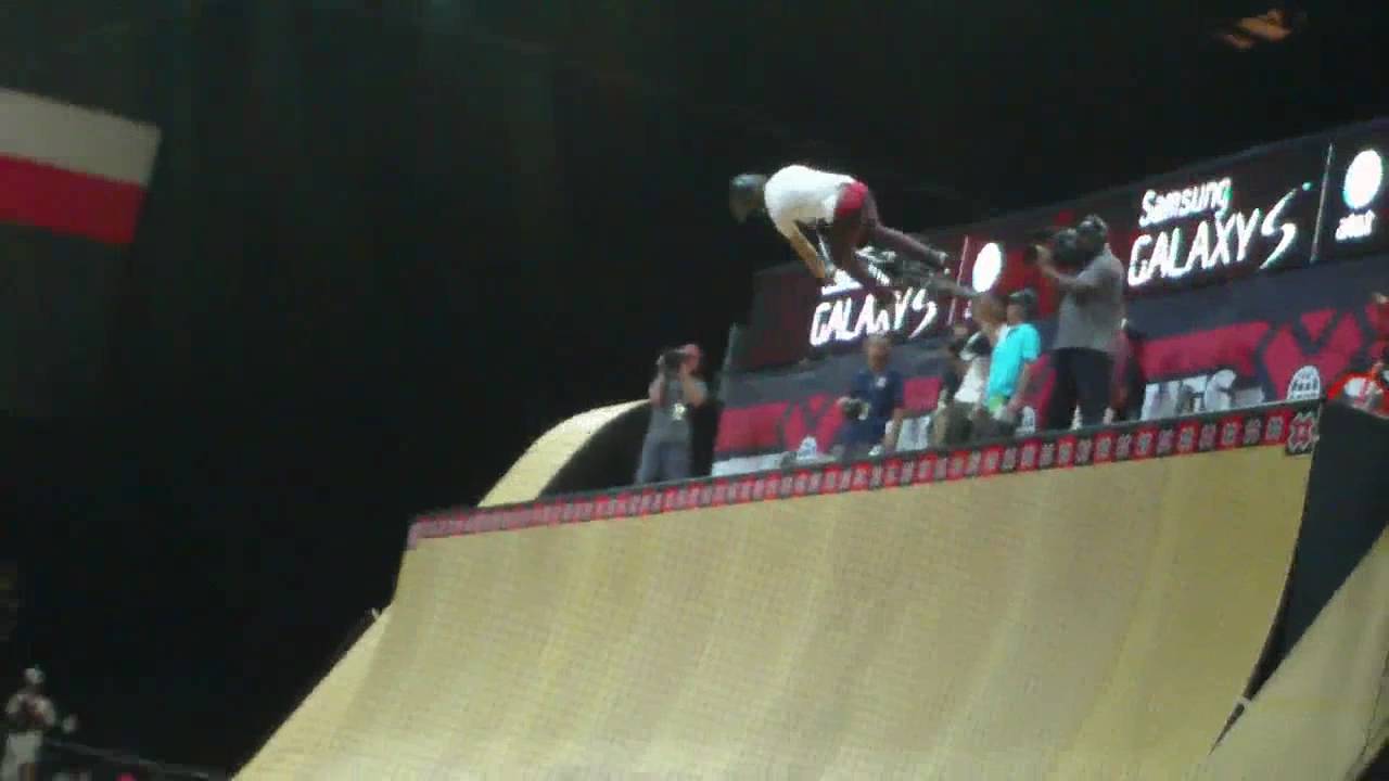 X-Games 16 BMX Vert 540CrazyTrick - YouTube