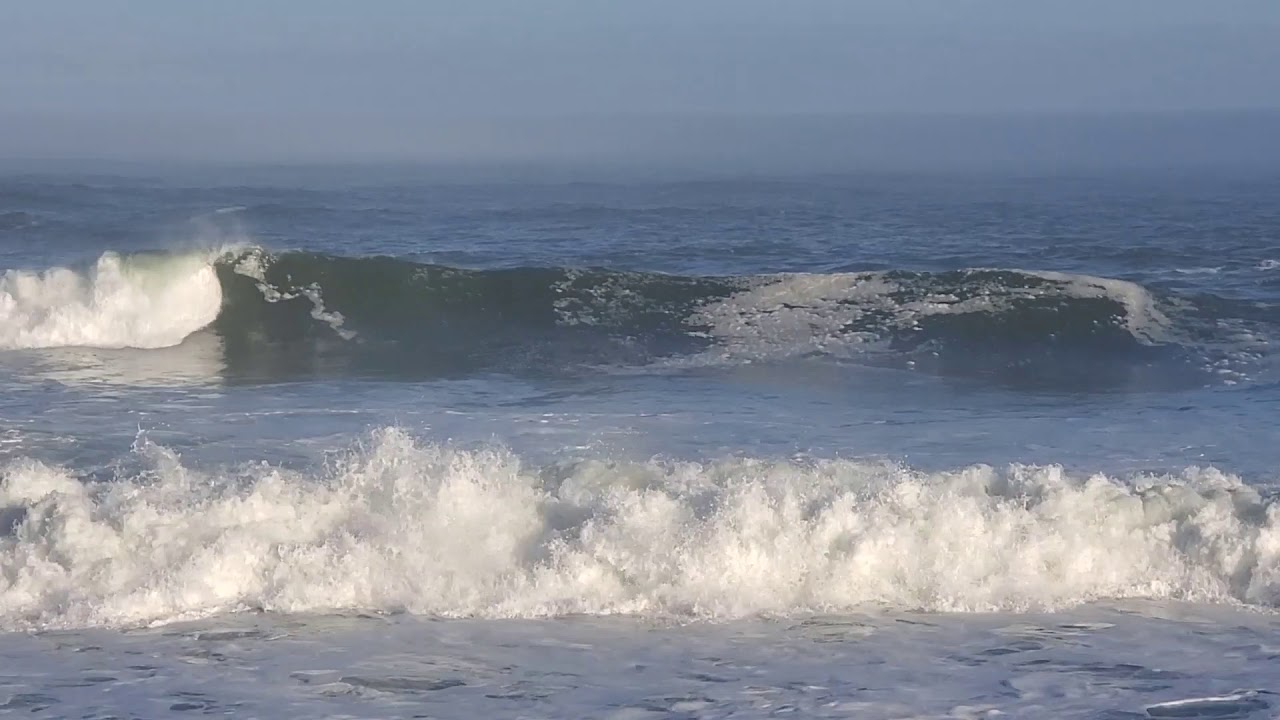 Montauk May 2020 Waves Crashing 4 - YouTube