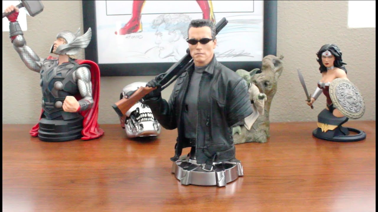 Gentle Giant Terminator T-850 Mini Bust - YouTube