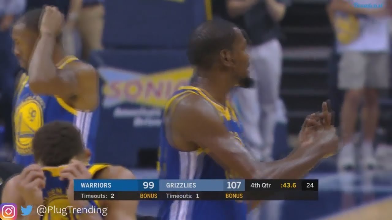KEVIN DURANT GIVES REFEREE THE MIDDLE FINGER! (SAVAGE) - YouTube