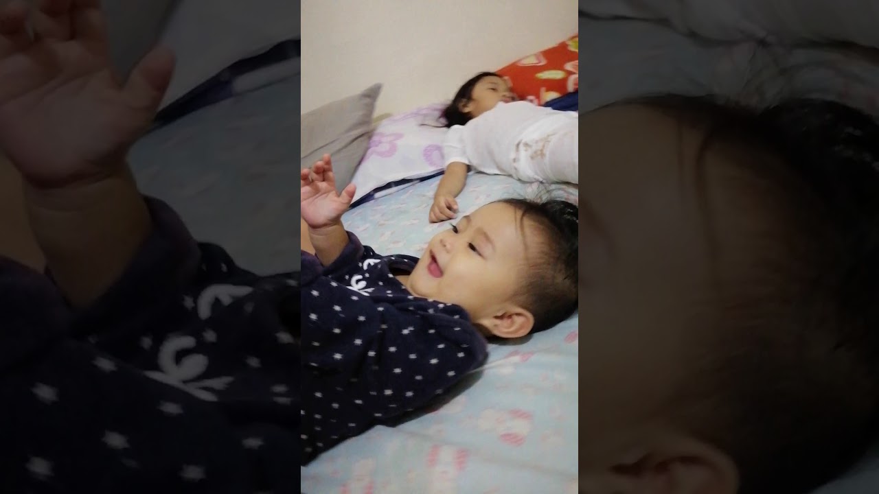 Tickle Time with Baby Lexie(2) - YouTube